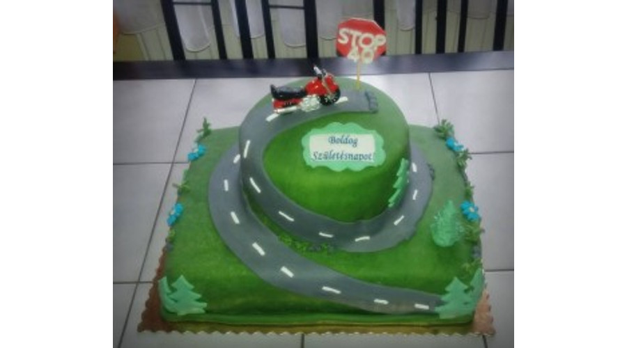 Motoros torta képek - Süss Velem.com