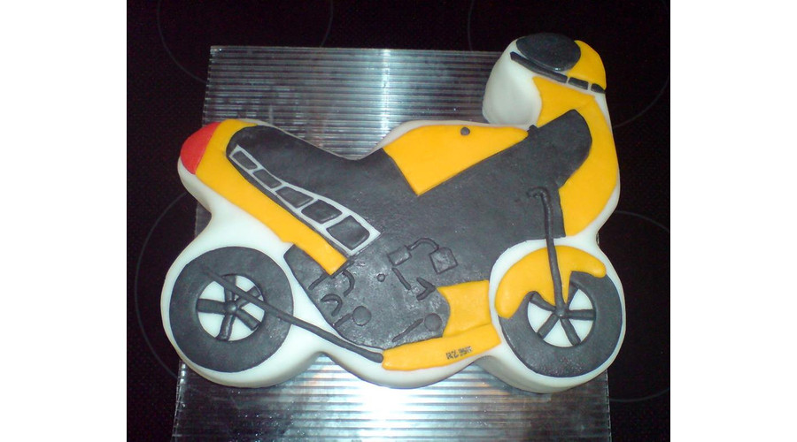 Motoros torta képek - Süss Velem.com