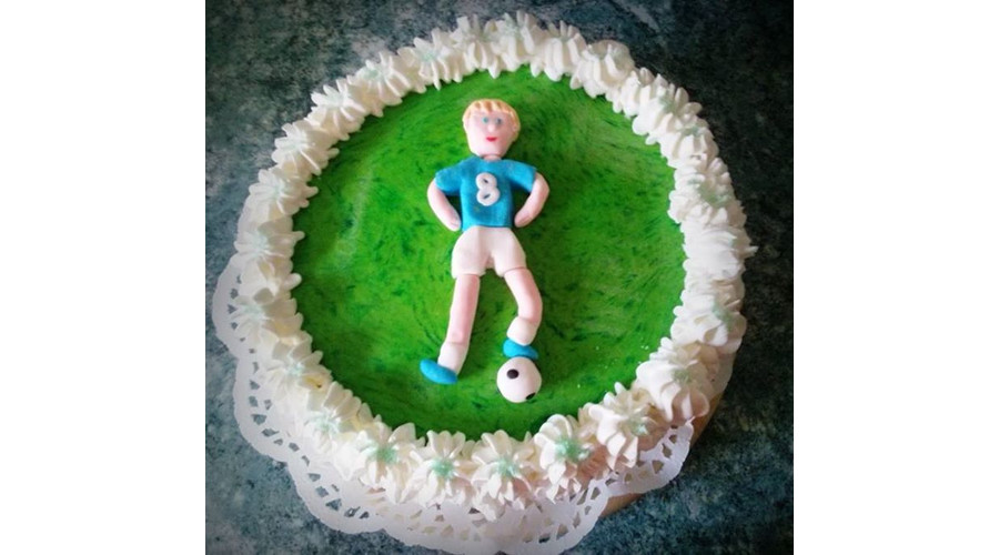 Foci torta kellékek - Süss Velem.com