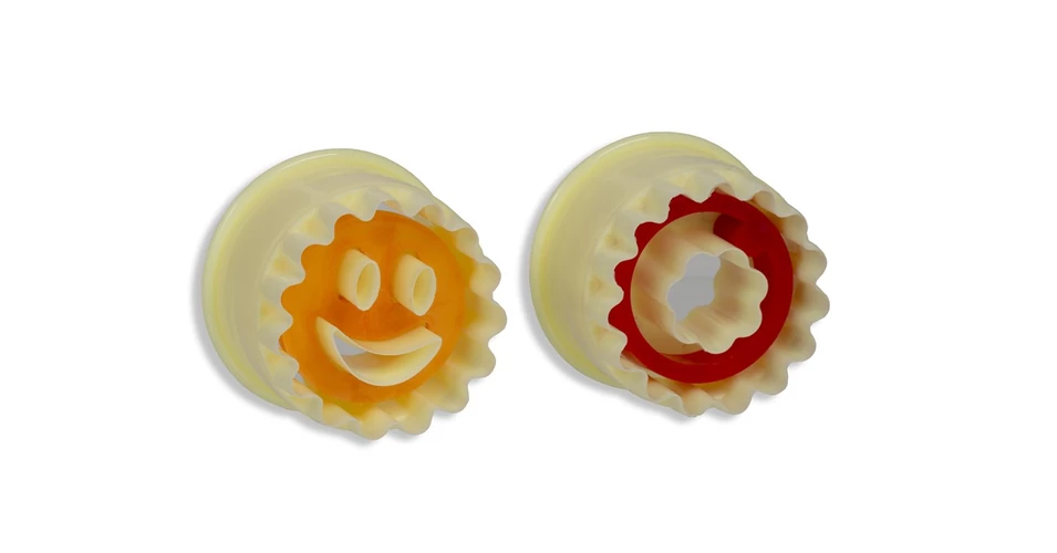 Linzer kiszúró készlet – Smiley és virág formák, Műanyag, Rugós - Süss Velem.com