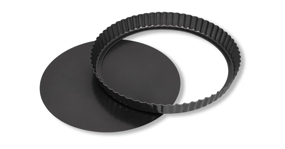 Kivehető aljú piteforma - 28 cm, a tökéletes sütőtárs